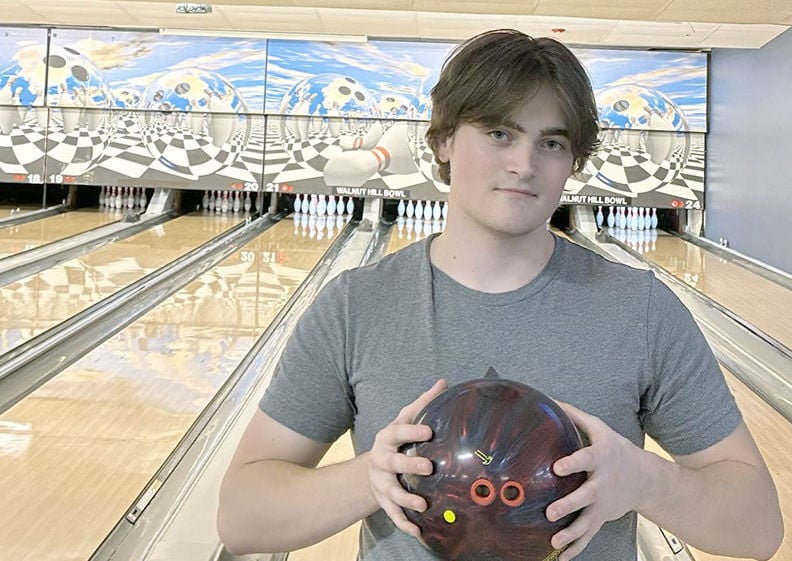 Brand new to bowling, North Smithfield's Carter throws 300 game at ...