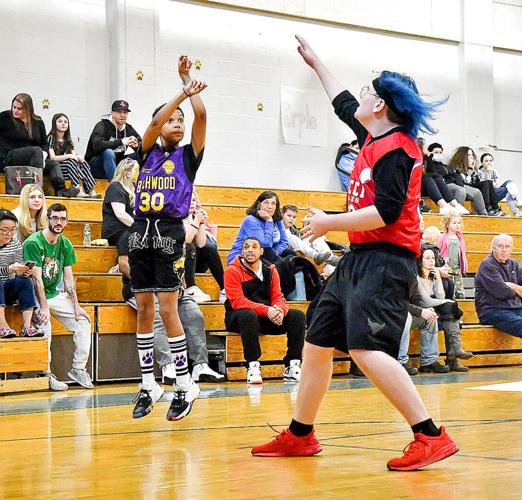 A Unified Basketball game between Birchwood and Ricci Middle Schools ...
