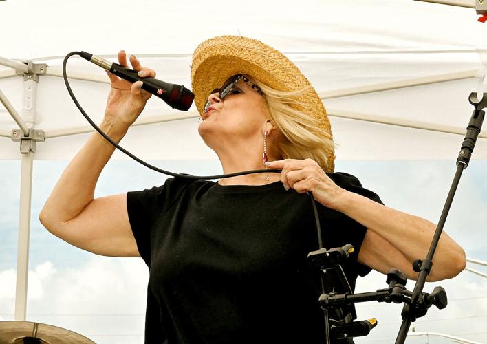 Central Falls holds 31st annual Car Show | | valleybreeze.com