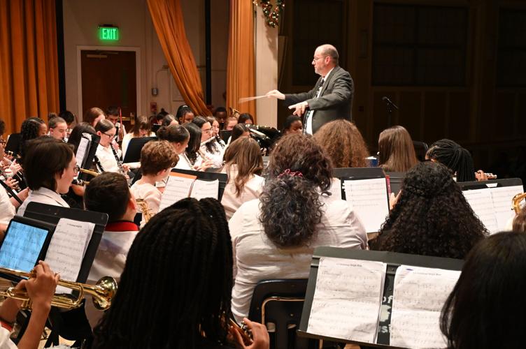 Donation of instruments expands opportunity for Goff band | Archives ...