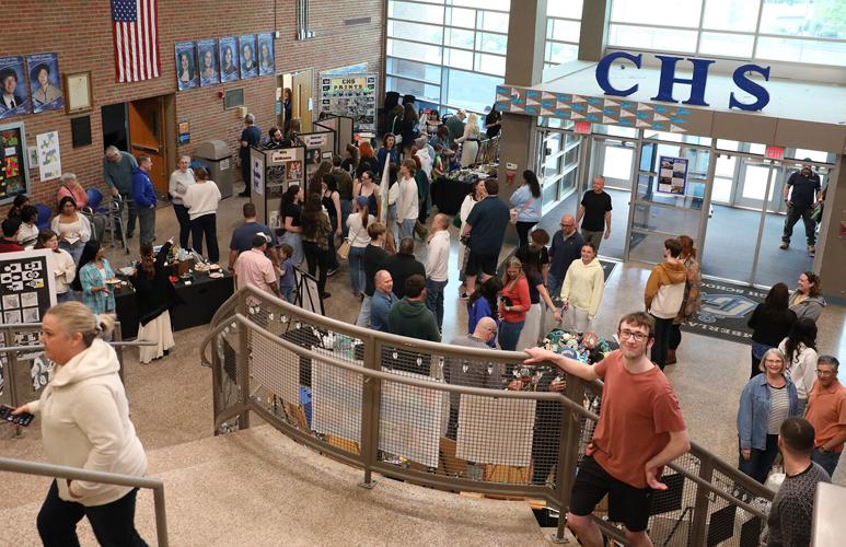 Cumberland High School Art Night | Multimedia | valleybreeze.com
