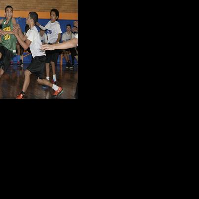 Jenks basketball boys defeat rival Goff | Sports | valleybreeze.com