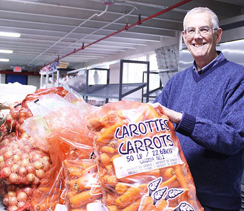 Lend a hand this Thanksgiving season | Living | valleybreeze.com