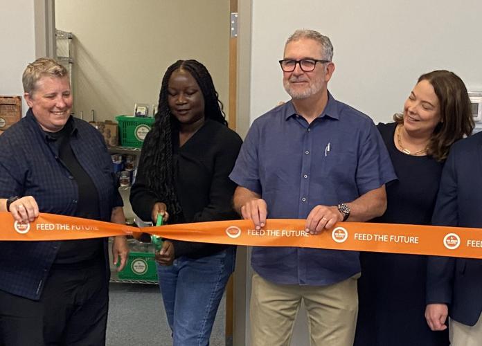 Woonsocket youth center opens new food pantry | News | valleybreeze.com