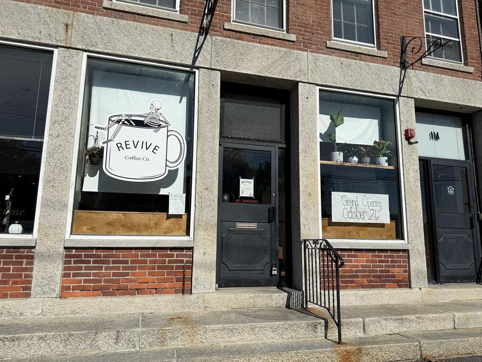 Sisters fulfill dream with Revive Coffee Co. | News | valleybreeze.com