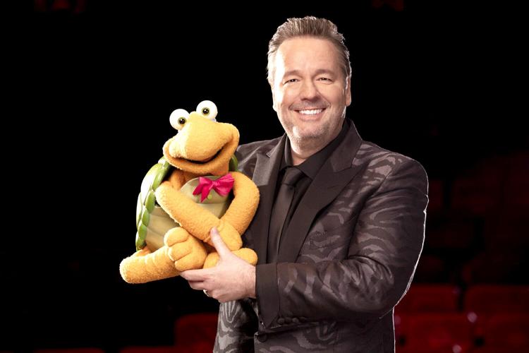 Fator brings his feel-good show to Bally's Twin River Friday ...