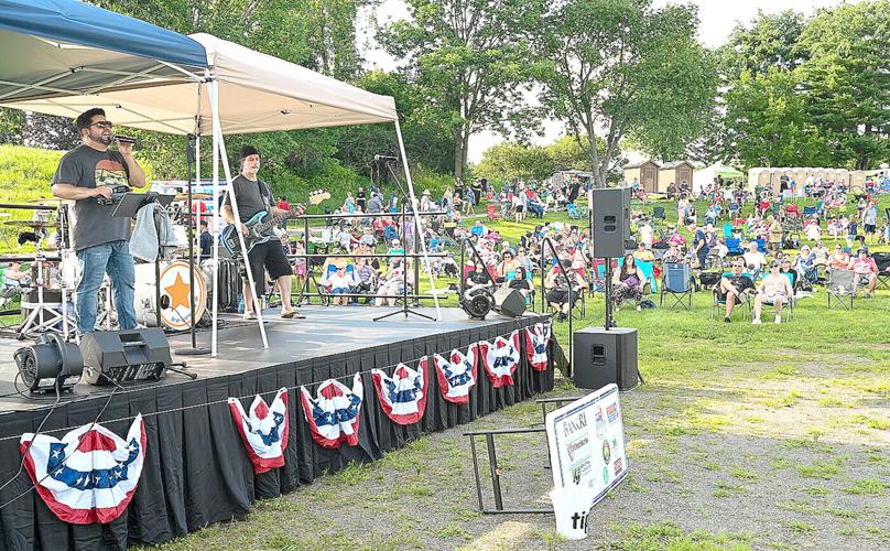 Outdoor Concert at Chase Farm in Lincoln | | valleybreeze.com