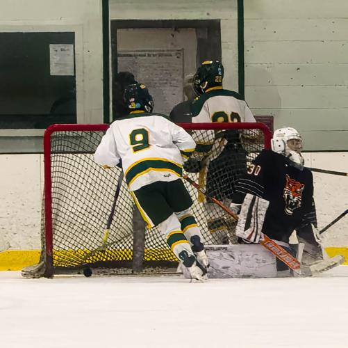 Young Smithfield hockey team tops another Connecticut team, downs ...