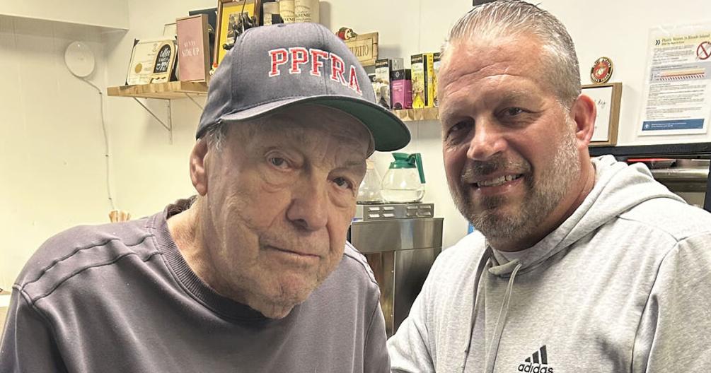 Krazy Wings and Things takes over former Tio's Pizza site | North Providence | valleybreeze.com