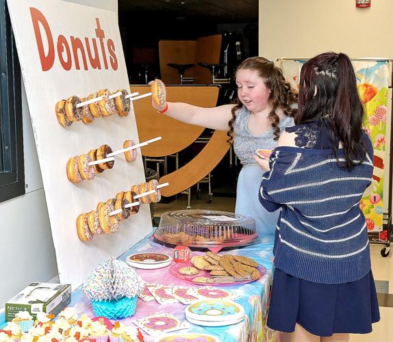 Lincoln High School hosts inclusive Friendship Ball | | valleybreeze.com