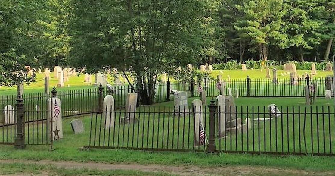 Tour the Glenford Cemetery by lantern light | News | valleybreeze.com