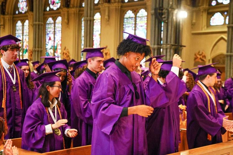 St. Raphael Academy hosts 2024 graduation ceremony | | valleybreeze.com