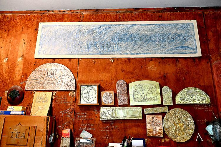 Karin Sprague Stone Carvers Open Studio in Scituate | | valleybreeze.com