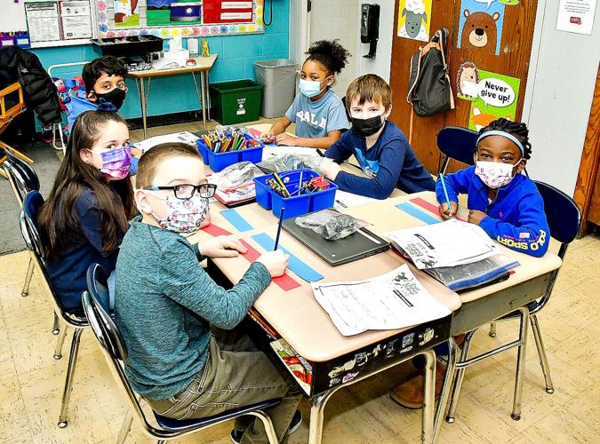 Kindness Chains at Greystone Elementary School | | valleybreeze.com