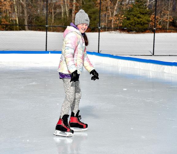 Outdoor Ice Skating at Deerfield Park | | valleybreeze.com