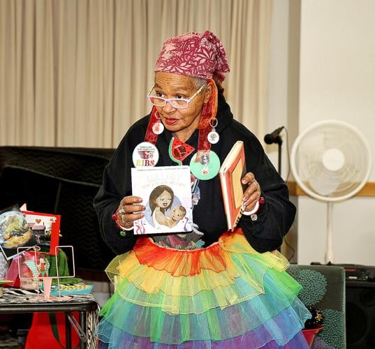 The Watermelon Lady Story Teller performs at the Greenville Public ...