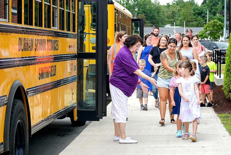 Bus lessons for Kindergarteners at Pleasant View Elementary School ...