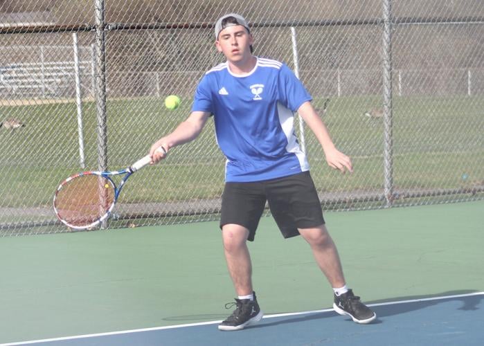 Clippers begin D-II title defense with 4-1 record | Sports ...