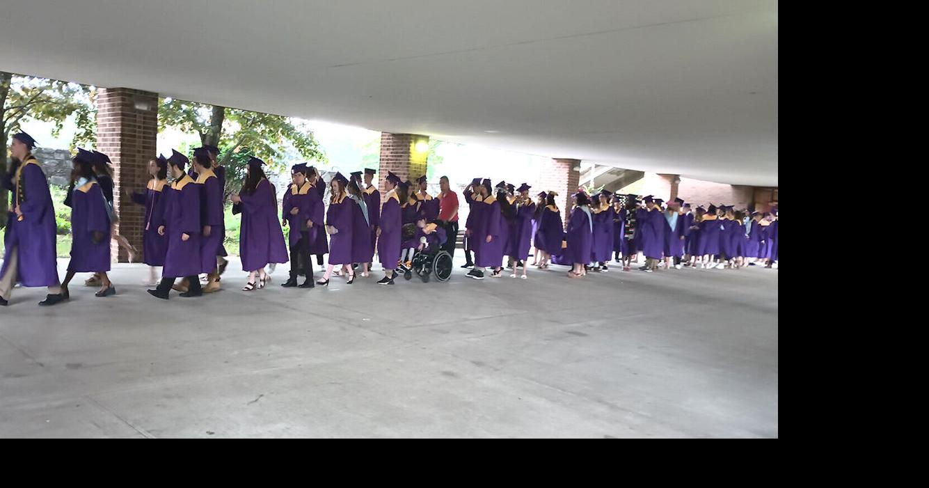 Graduate line up | News | valleybreeze.com