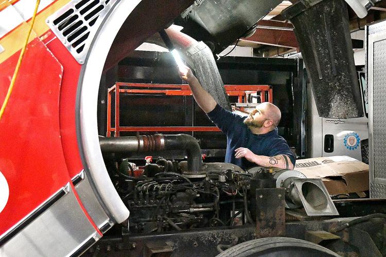 A day at the DPW Garage in North Providence | | valleybreeze.com