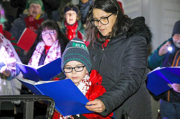 St. James and St. Marks go Caroling | | valleybreeze.com
