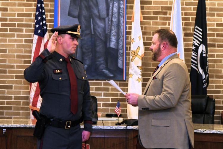 Lincoln Police Department welcomes new officers, celebrates promotions ...