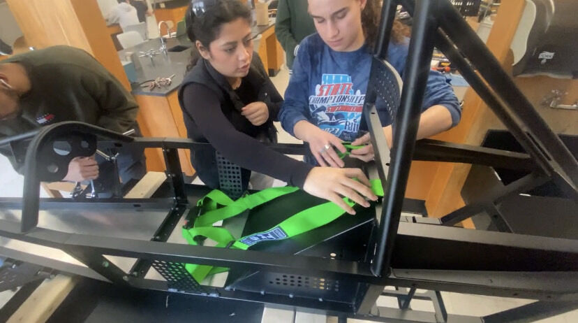 Lincoln High School students building F24 racing cars | News ...