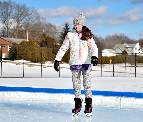 Outdoor Ice Skating at Deerfield Park | | valleybreeze.com