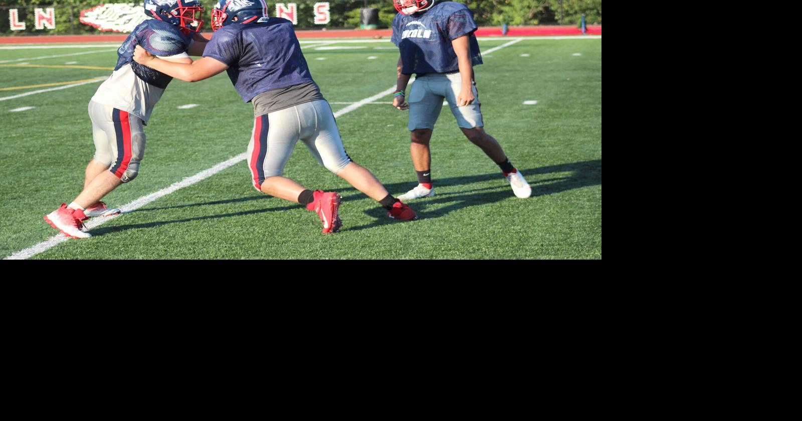 Lincoln football team returns to D-III with larger-than-usual roster ...