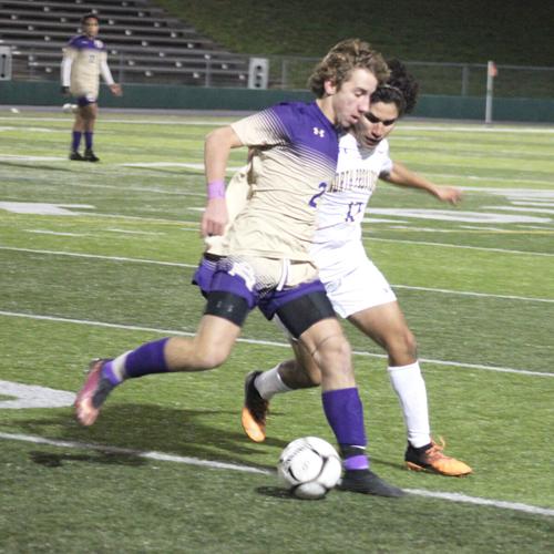 Saints hold off Cougars to capture D-III boys' soccer championship ...