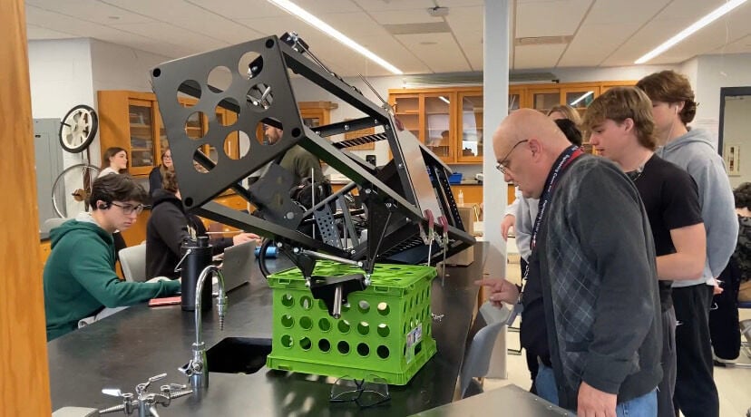 Lincoln High School students building F24 racing cars | News ...