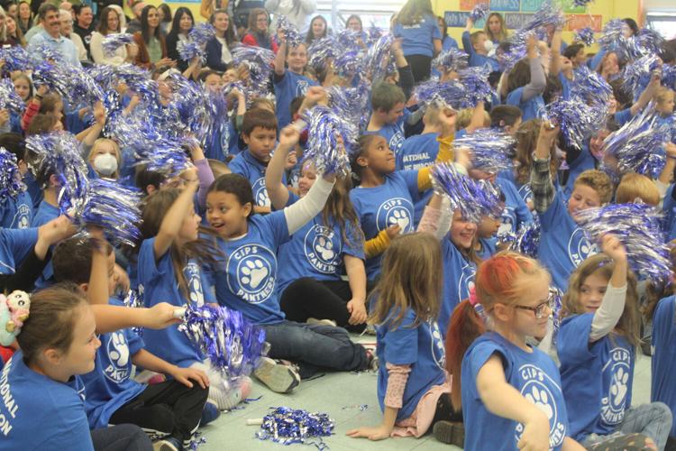 Isaac Paine Elementary earns Blue Ribbon Banner | News | valleybreeze.com