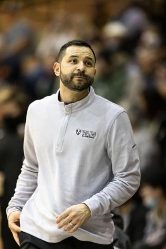 Ken DeAngelis | Sports | valpotorch.com