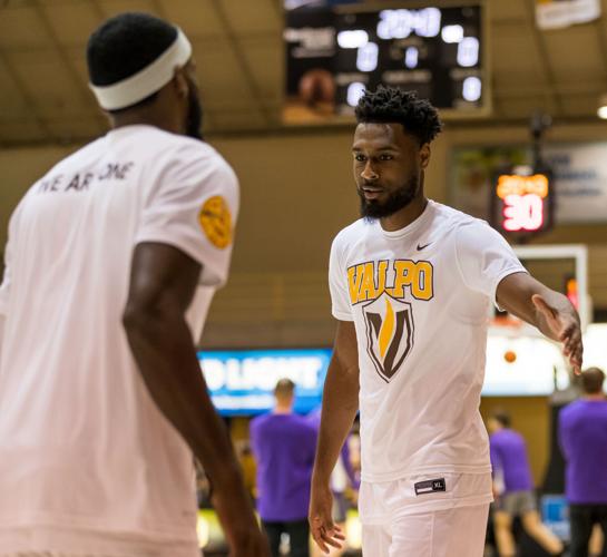 Kevion Taylor: Gallery 2 | Sports | valpotorch.com