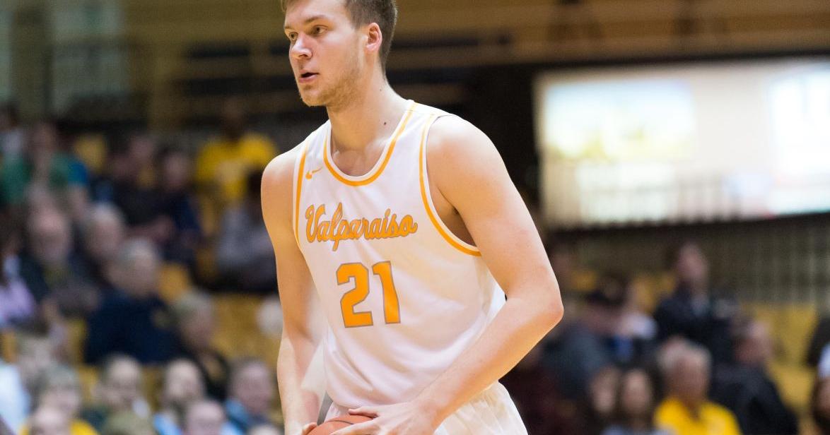 Son of ‘Dunking Dutchman’ Rik Smits starts at center against Chicago ...