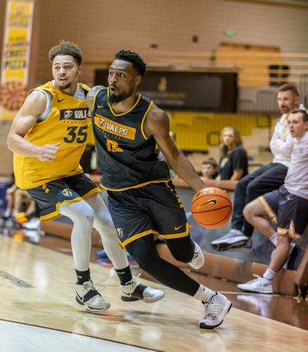Kevion Taylor: Gallery 1 | Sports | valpotorch.com