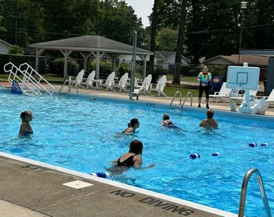See the benefits of water aerobics at the pool | Community ...