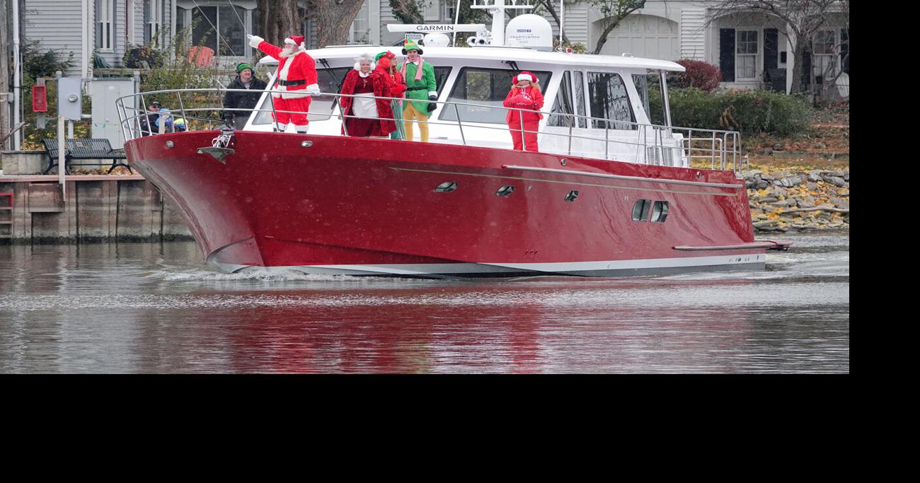 Santa sails into the holiday season in downtown Vermilion | Community ...