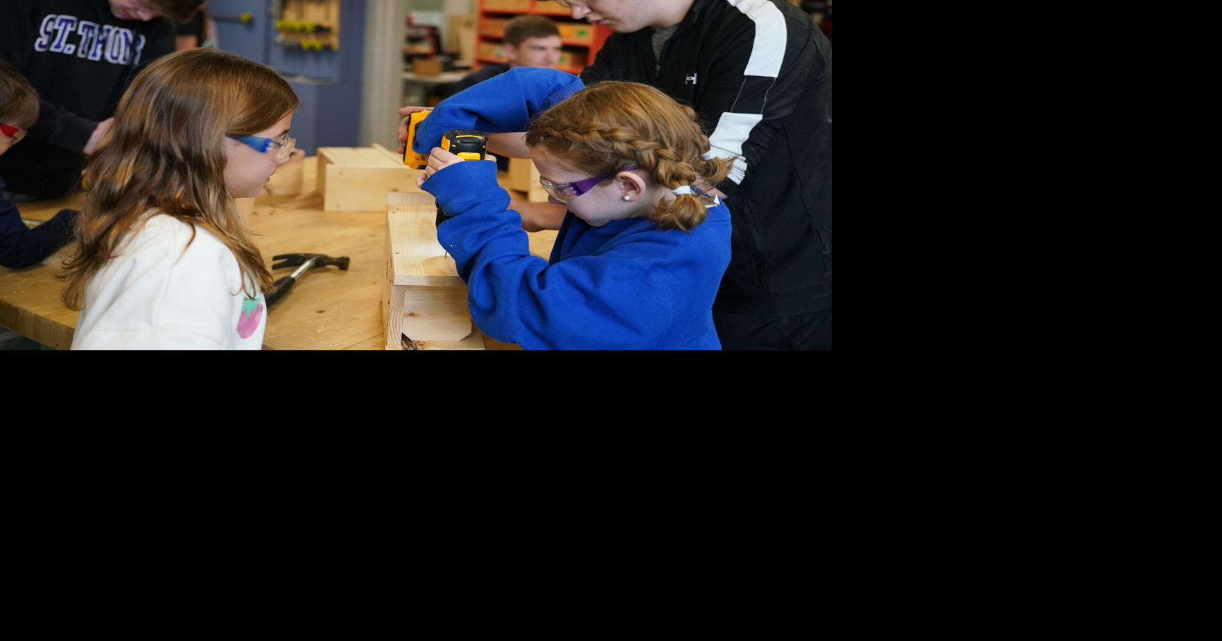 Board renews contract with New Century | Local News | veronapress.com