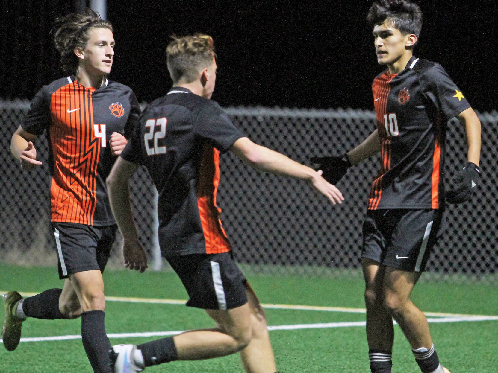 Boys soccer: Jonah Lander helps lead Verona to regional title over ...