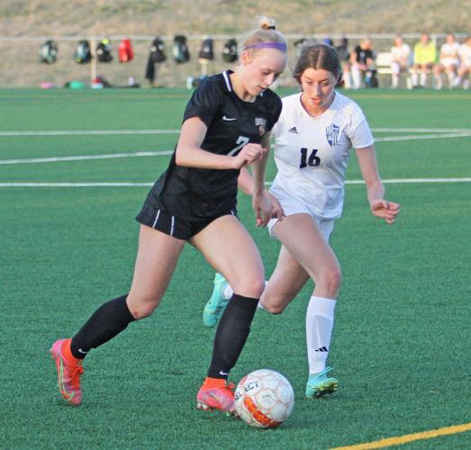 Girls soccer: Verona’s state-ranked win over Kettle Moraine highlight ...