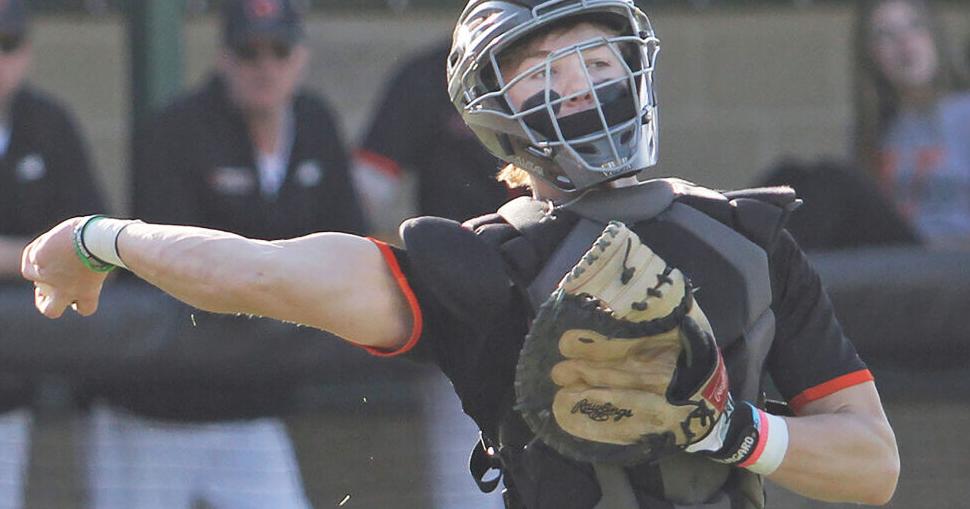 Baseball: One-way communication devices get green light for catchers ...