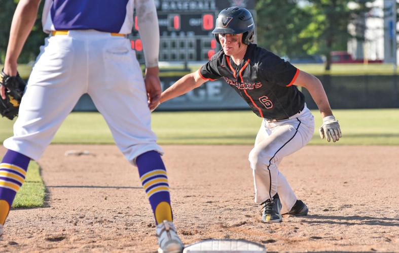 Baseball: Riley Peterson pitches Verona to regional championship ...