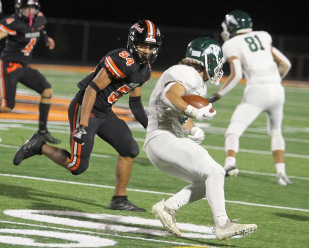 Football: Kaden Kittleson’s heroics stun Madison Memorial on homecoming ...