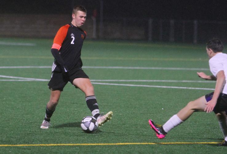 Boys soccer: Max Lynch propels Verona past Waunakee in sectional ...