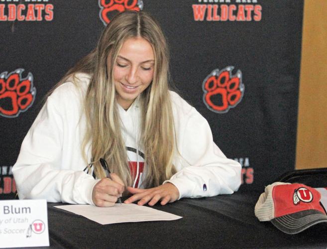 College sports: Blomberg sisters among five Verona student-athletes to ...