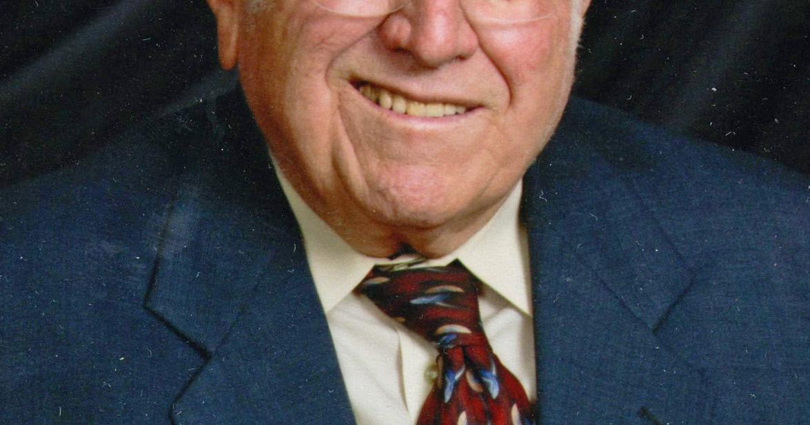Julian O. Rhiner | Obituaries | veronapress.com