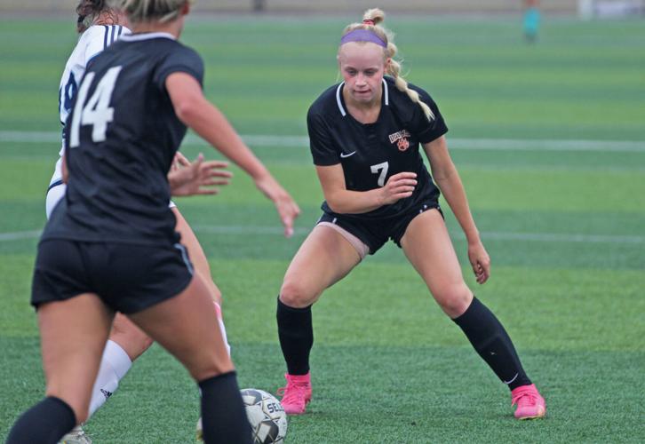 Girls soccer: Kettle Moraine’s late goal denies Verona’s state ...
