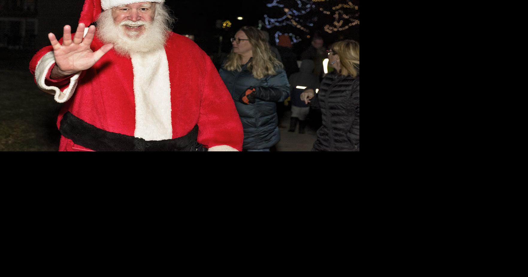 PHOTOS: Santa, Gary Gannalte kick Holiday season off with Central Park ...