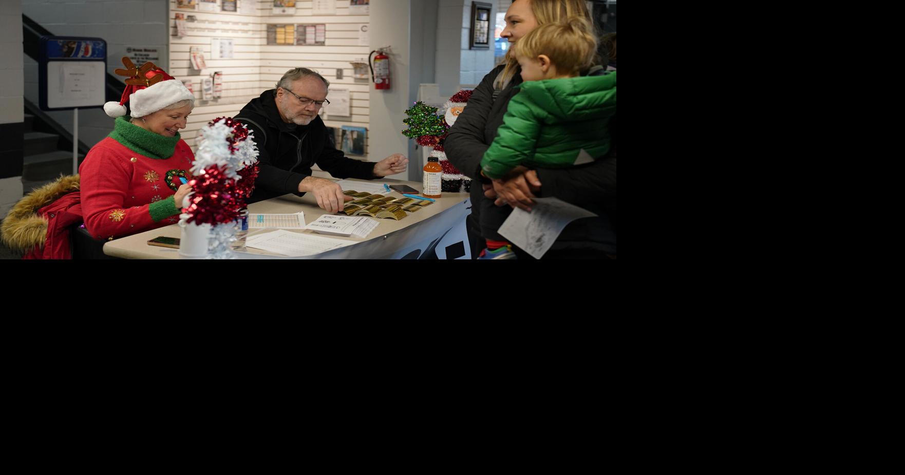 Photos: The Holiday Express 2023 | Local News | veronapress.com